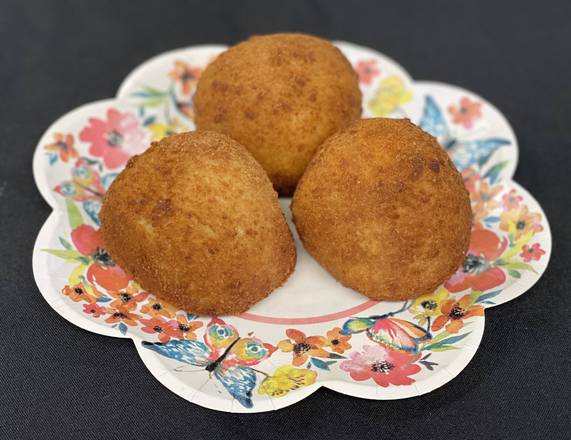 Maikels Bakery menu in Tampa FREE delivery and pickup orders